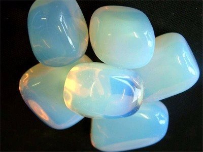 Pedra da Lua: Uma Fonte de Energias Místicas e Espirituais :: PROEZAS D ...